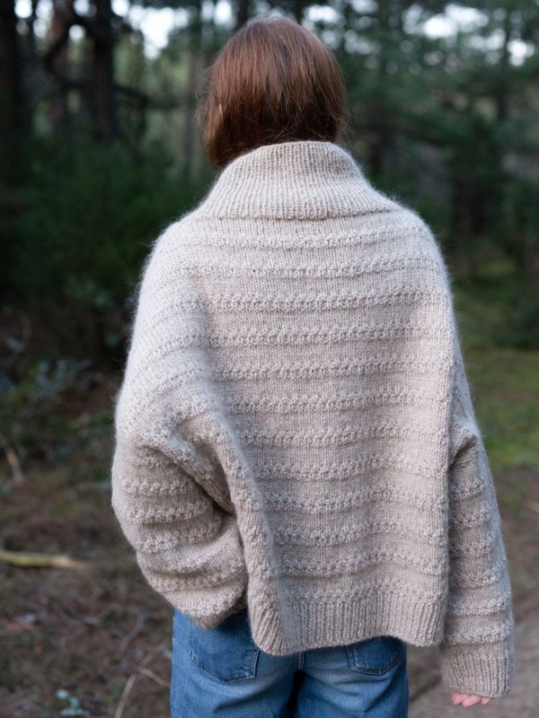 Knitting pattern for the Ruke Iris sweater