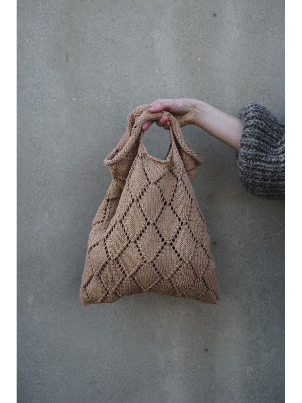 Diamond Market Bag Knitting Pattern with Diamond Lace Stitch