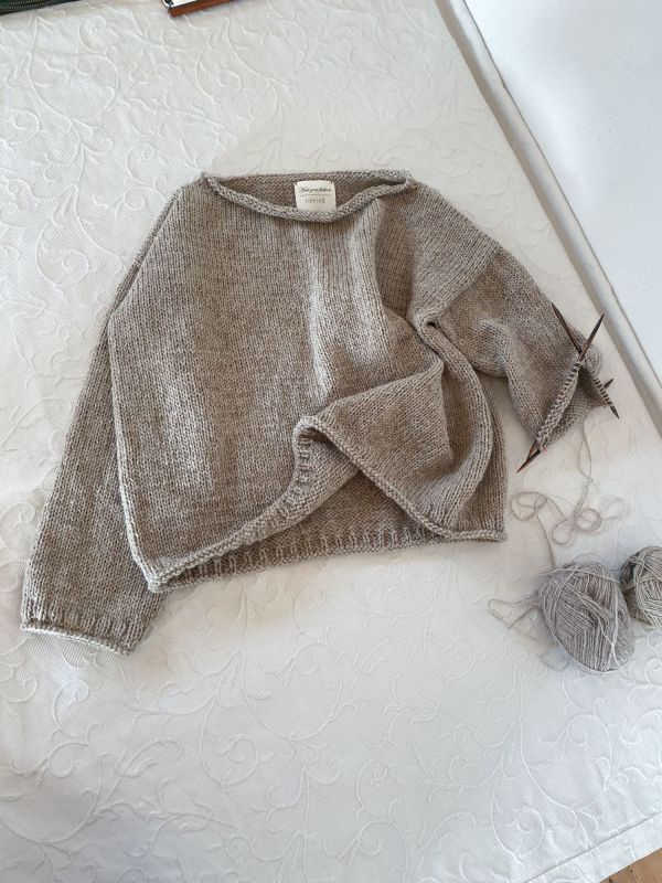 Knitting pattern for the Ruke Muse sweater